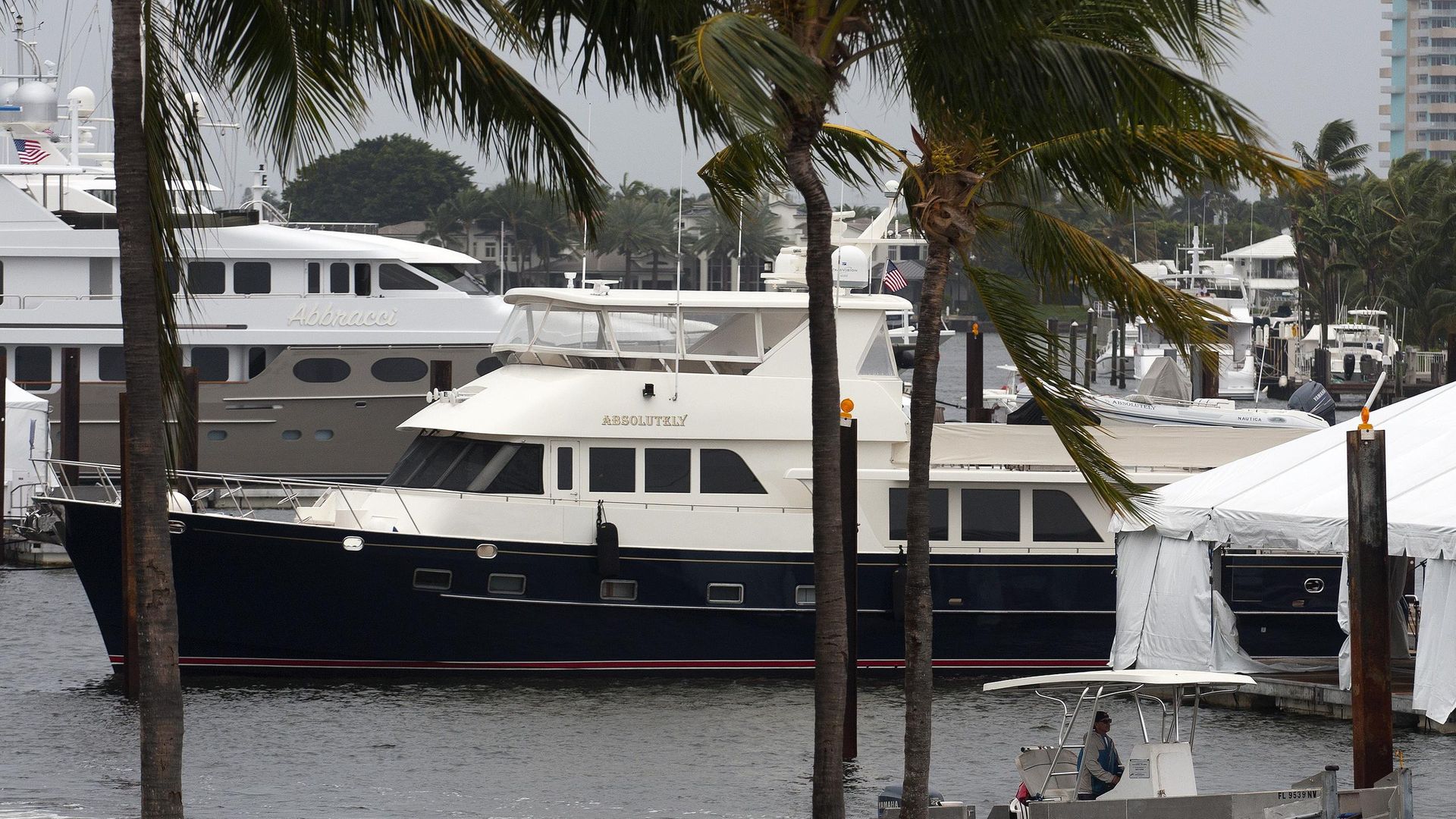 Blue Moon yacht (Trans World, 24.38m, 2005)